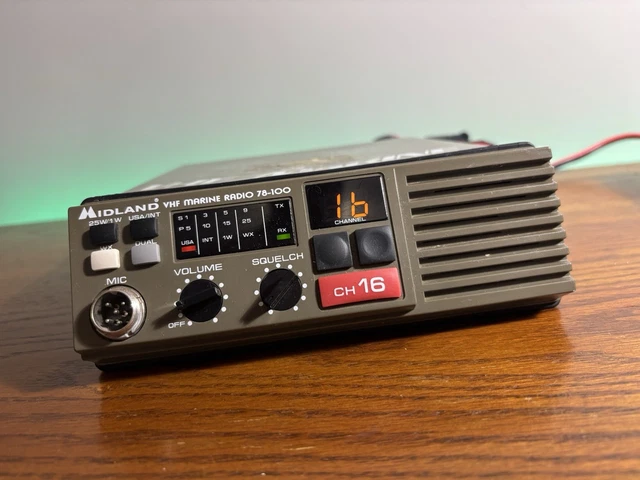 VINTAGE MIDLAND 78-100 Marine CB Radio VHF - No Mic - Powers On ...