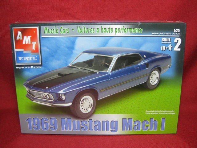 1969 FORD MUSTANG Mach 1 Muscle Car '69 AMT Ertl 1:25 Model Kit 31937 I ...