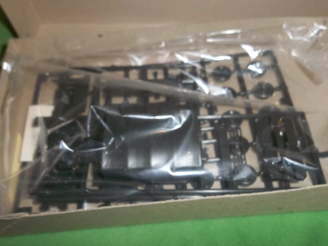 HASEGAWA 1/72 G.m.c Cckw-353 Cargo Truck No Instructions £1.99 ...