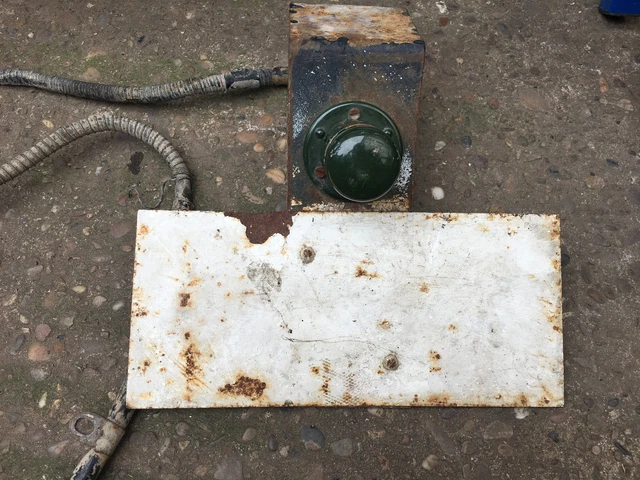 LAND ROVER SERIES sankey convoy light and bracket - F.V.14933 £35.00 ...