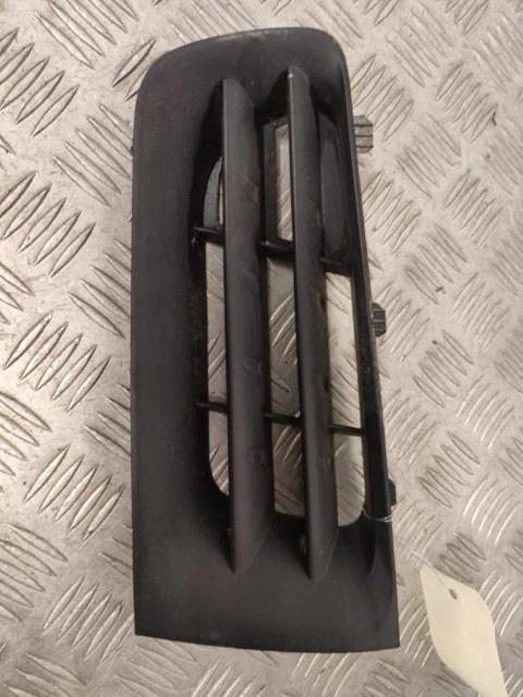 GRILLE DE CALANDRE gauche RENAULT MEGANE 2 PHASE 2 BREAK 7701478057 EUR ...