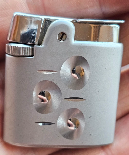 RARE VINTAGE COLLECTABLE Mini RONSON VARAFLAME Gas Lighter in Working ...
