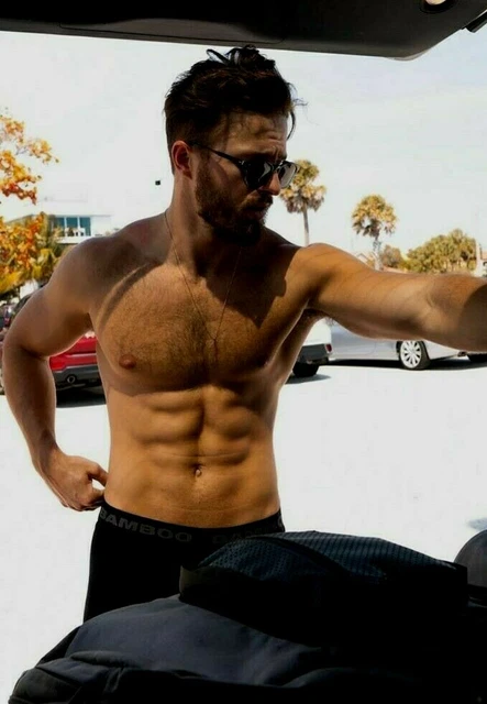 SHIRTLESS MALE BEEFCAKE Hunk Hairy Chest Beard Aggressive Jock PHOTO ...