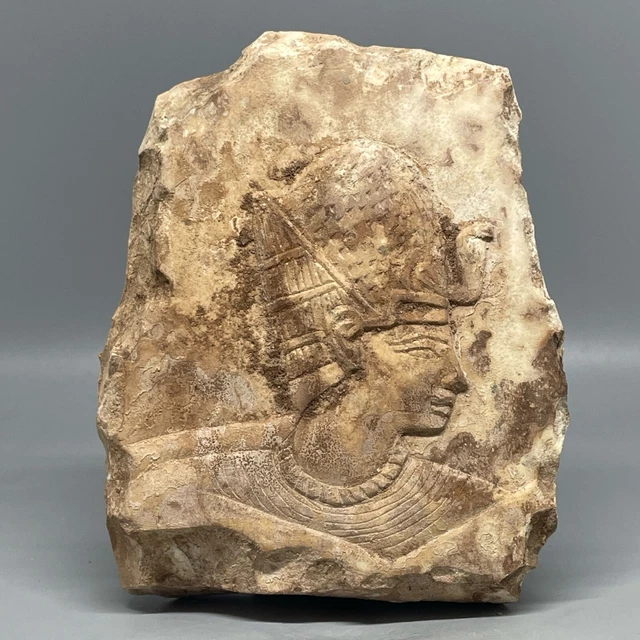 RARE ANCIENT EGYPTIAN Fragment Showing King Tutankhamun Wearing Royal ...