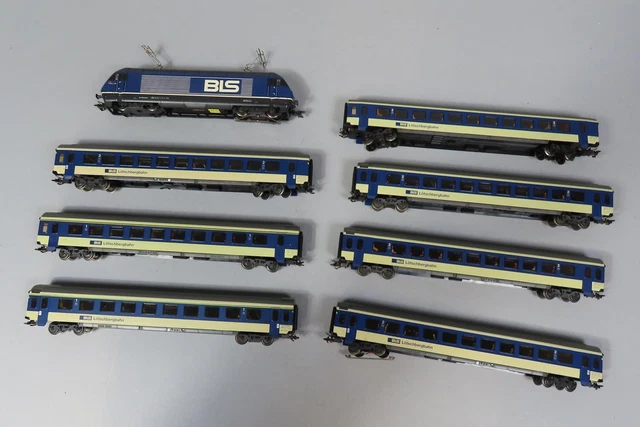 MÄRKLIN BLS-ZUG MIT Lokomotive und sieben Wagen (W 146245) EUR 277,00 ...