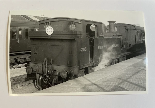 BR RAILWAY LOCOMOTIVE Photograph - 02 Class- 203 Padstow - D1029 £3.50 ...