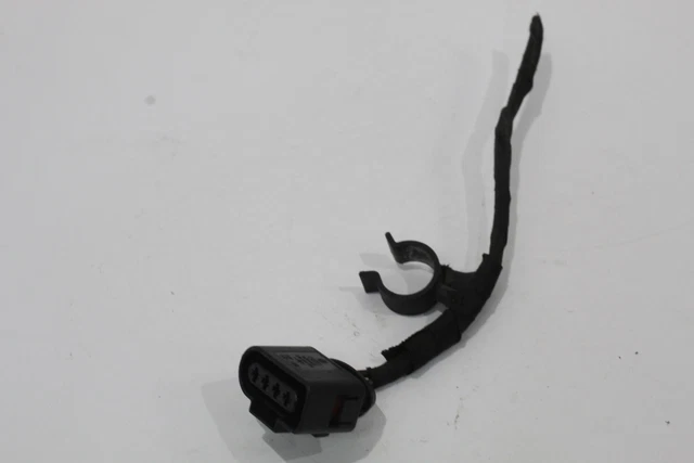 VW BEETLE CONVERTIBLE 5C 4 Pin Wiring Connector and Short Length of ...