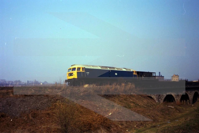 35MM NEGATIVE - Class 47/0 - 47017 - Batley - 1982 (18) £1.15 - PicClick UK