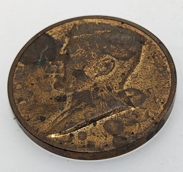 VINTAGE JFK JOHN F KENNEDY Inaugurated 1961 bronze medalion Coin Token ...