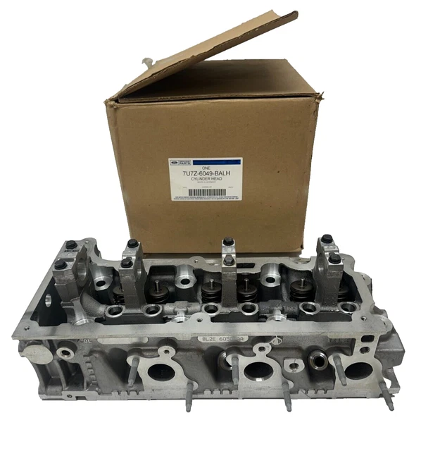 GENUINE FORD DRIVER Side Cylinder Head 2007-2010 Explorer Mustang ...
