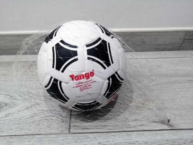 PALLONE TANGO HOT PLAY MONDO FIFA WORLD CUP DESIGN ADIDAS VINTAGE ANNI ...