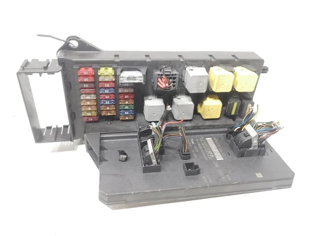 MERCEDES SPRINTER FUSE Box SAM Module 2013 Diesel W906 A9069006701 £99. ...