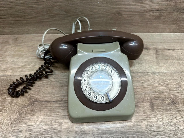 VINTAGE BT LANDLINE Telephone Brown & Green Corded Rotary Dial Retro ...