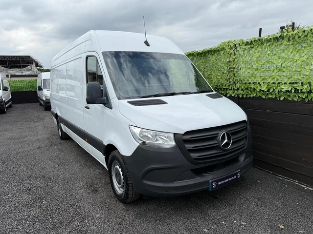 2020 MERCEDES-BENZ SPRINTER 2.0 315 CDI Progressive RWD L3 H2 Euro 6 (s ...
