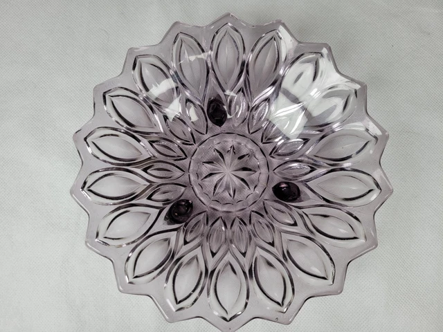 VINTAGE LAUSITZER GERMANY Glass Deco Orion Purple Footed Scalloped ...