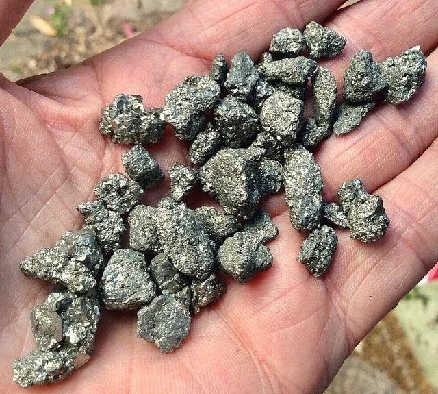 IRON PYRITE FOOLS GOLD TINY NUGGETS 40 - 45 STONES 3mm - 15mm 50grm BAG ...