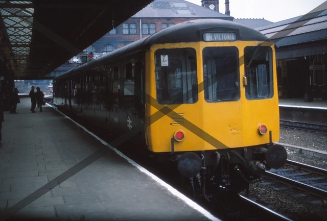 RAILWAY LOCOMOTIVE 35MM Slide – Class 104 Dmu At Bolton Station 1984 £1 ...
