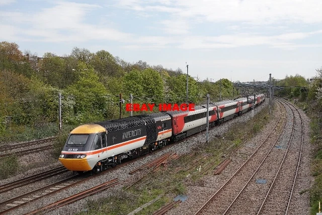 PHOTO CLASS 43 Hst 43102 & 43274 Passes Hendon £1.80 - PicClick UK