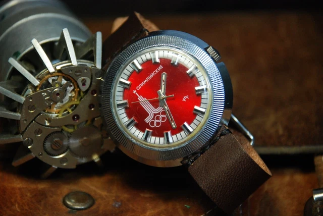 VINTAGE RAKETA CHEBURASHKA watch mechanical ORIGINAL USSR hockey puck ...