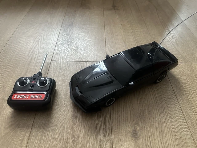 HITARI KNIGHT RIDER Kitt RC Car 1:15 w Remote Control Scanner Sound £89 ...