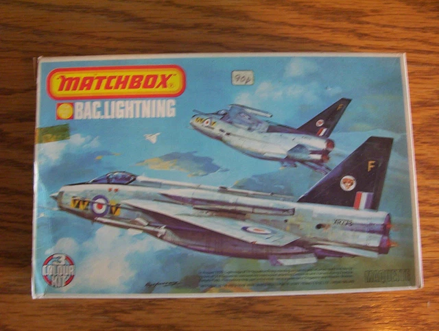 VINTAGE MATCHBOX 1/72 scale BAC. English Electric Lightning, model kit ...
