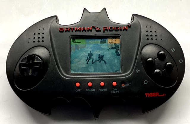VINTAGE EXTREMELY RARE 1997 TIGER BATMAN & ROBIN LCD game (Near Mint ...