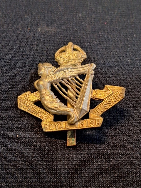 8TH KINGS ROYAL Irish Hussars Theatre Made Cast Cap Badge Kings Crown £ ...