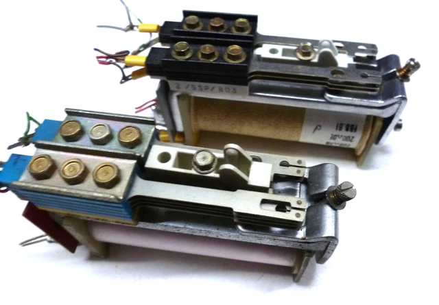 GPO STROWGER 2 3000 Type Relay 1 Has 800 Ohm Coil The Other Has A 200 ...