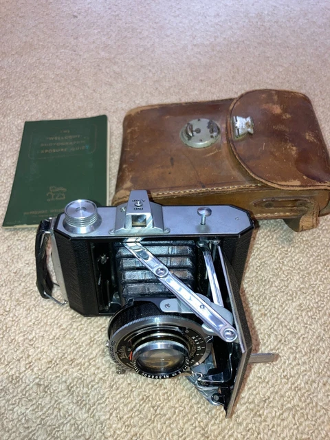 VINTAGE WELTA WELTAX Compur-Rapid Folding Camera 120 with Case & Book ...