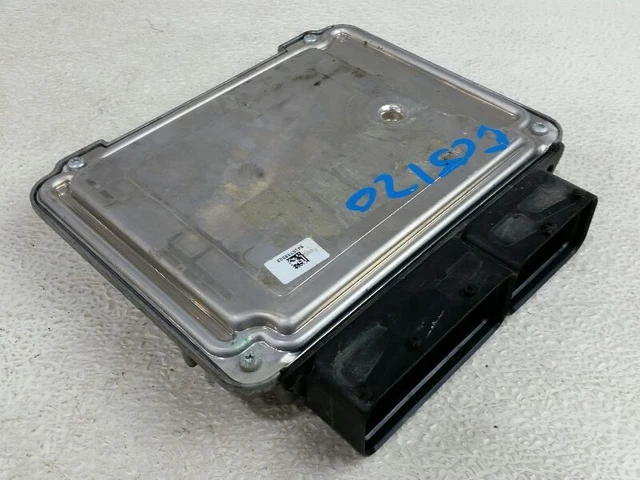 MODULE DE COMMANDE moteur d'occasion convient : 2012 Volkswagen CC ...