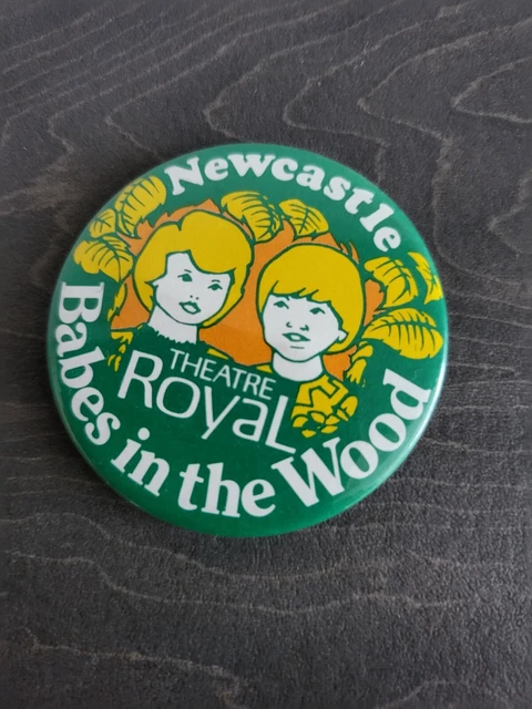 RARE VINTAGE BADGE I'VE SEEN BABES IN THE WOOD PANTOMIME Theatre ...