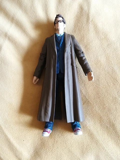 DOCTOR WHO DR Who David Tennant Figure 5.5 Inches Red Converse £1.95 ...