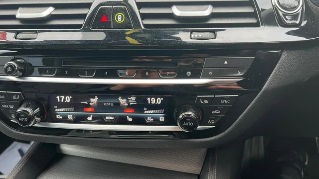 BMW 5 SERIES G30 G31 G32 RADIO AND CLIMATE A/C CONTROL PANEL ...
