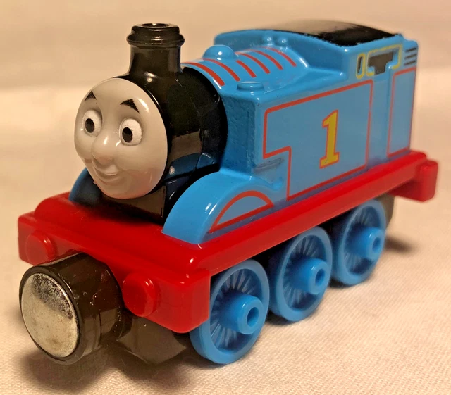 THOMAS THE TANK Engine & Friends - Take-n-Play Thomas Metal Train 2013 ...