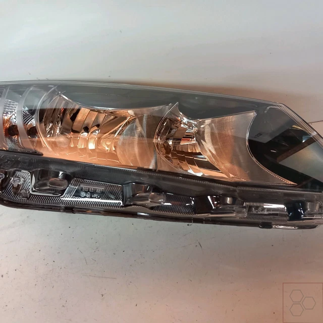 PROIETTORE DX. PER SKODA OCTAVIA (5E) 1.4 TSI Ber 2013-2017 70ecdf ...