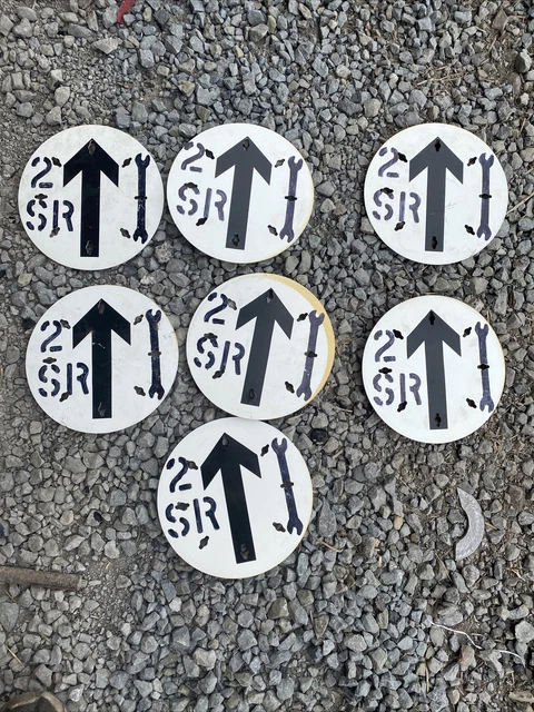 EX MOD BRITISH Army Directional Arrow Sign £3.00 - PicClick UK