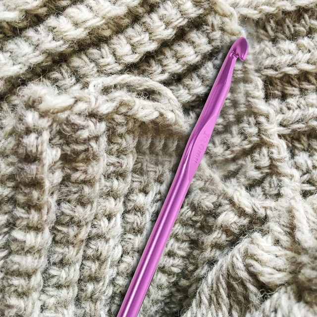 CAPPELLO ALL'UNCINETTO FILATO all'uncinetto set all'uncinetto in ...