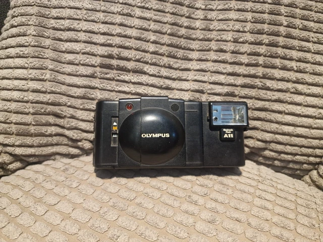 OLYMPUS XA2 35MM Compact Film Camera with A11 Flash. £45.00 - PicClick UK