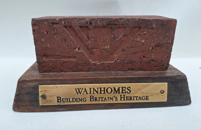 MINIATURE HOUSE BRICK Sample Paperweight Wainhomes Building Britain's ...