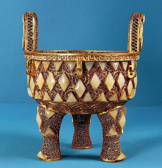 7& OLD CHINESE Dynasty Bronze 24K Gilt Inlaid Hetian Jade 2 Handle 3 ...