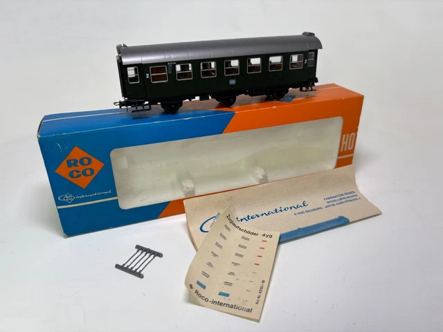 ROCO 4214 TYPE B3YGE 6-wheel DB German Green Coach HO Scale BOXED £15. ...