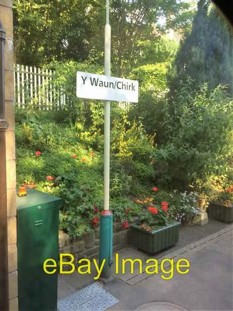 PHOTO 6X4 Y Waun / Chirk railway station On board an Arriva train ...