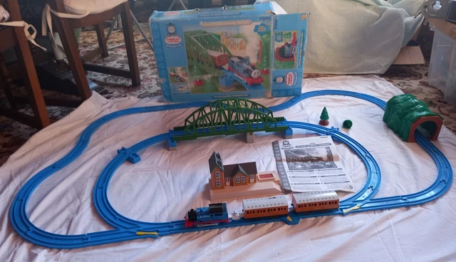 TOMY TRACKMASTER THOMAS THE TANK ENGINE Steam Along Thomas 4750 train ...
