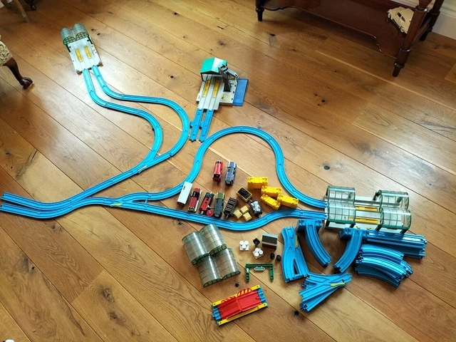 TOMY THOMAS THE Tank Engine Motorised Train Set Tracks Trackmaster ...