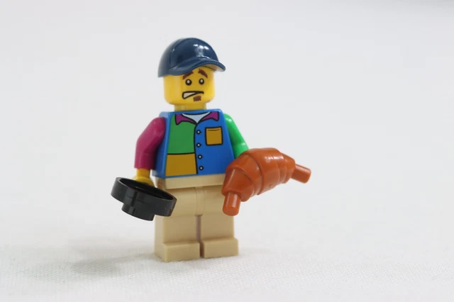 LEGO® CITY MINIFIGURE Cook Saucepan Croissant Worried Bad Food EUR 7,24 ...