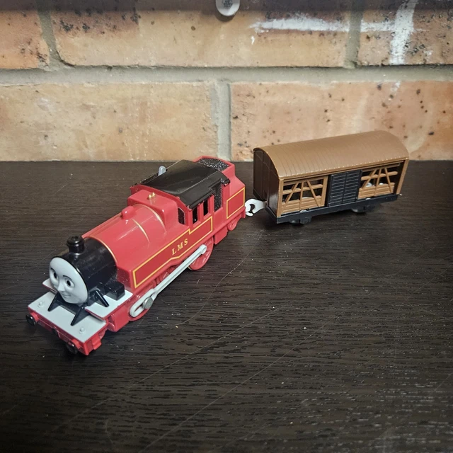 TOMY TRACKMASTER THOMAS the tank engine train LMS Arthur with Cattle ...