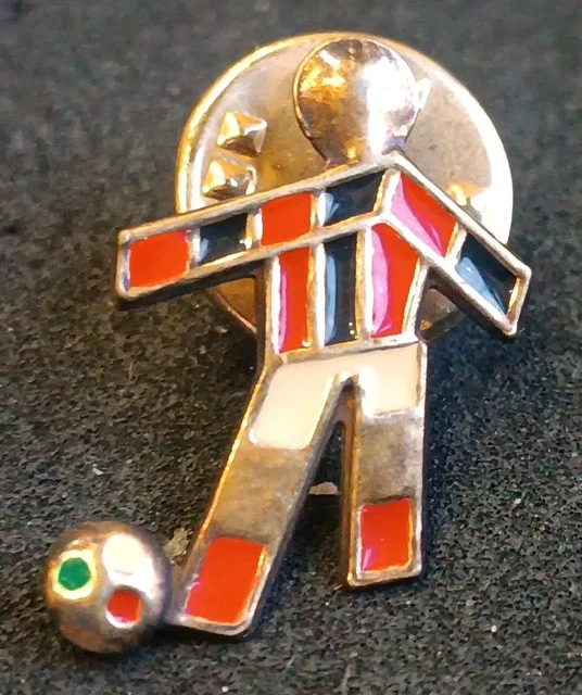 SPILLA PINS DISTINTIVO Stemma Simbolo Badge Logo Crest Club Milan ...