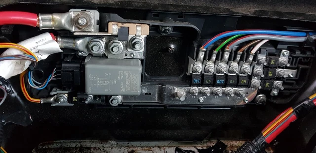 MK6 MK7 FORD Transit Under Seat Fuse Box + Twin Battery Relay £35.00 ...