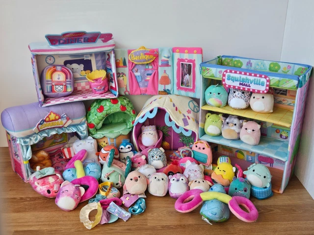 HUGE SQUISHMALLOW SQUISHVILLE bundle mall treehouse clothes £79.99 ...