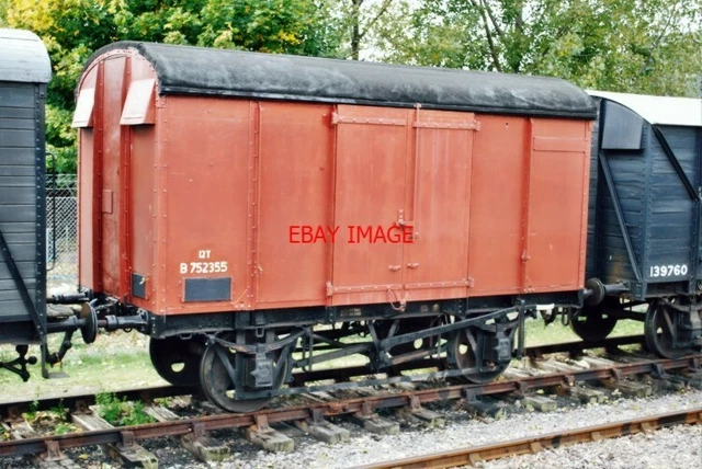 PHOTO BR(S) 12 Ton Fitted Van Diagram1/202 No B752355 Built By Br ...